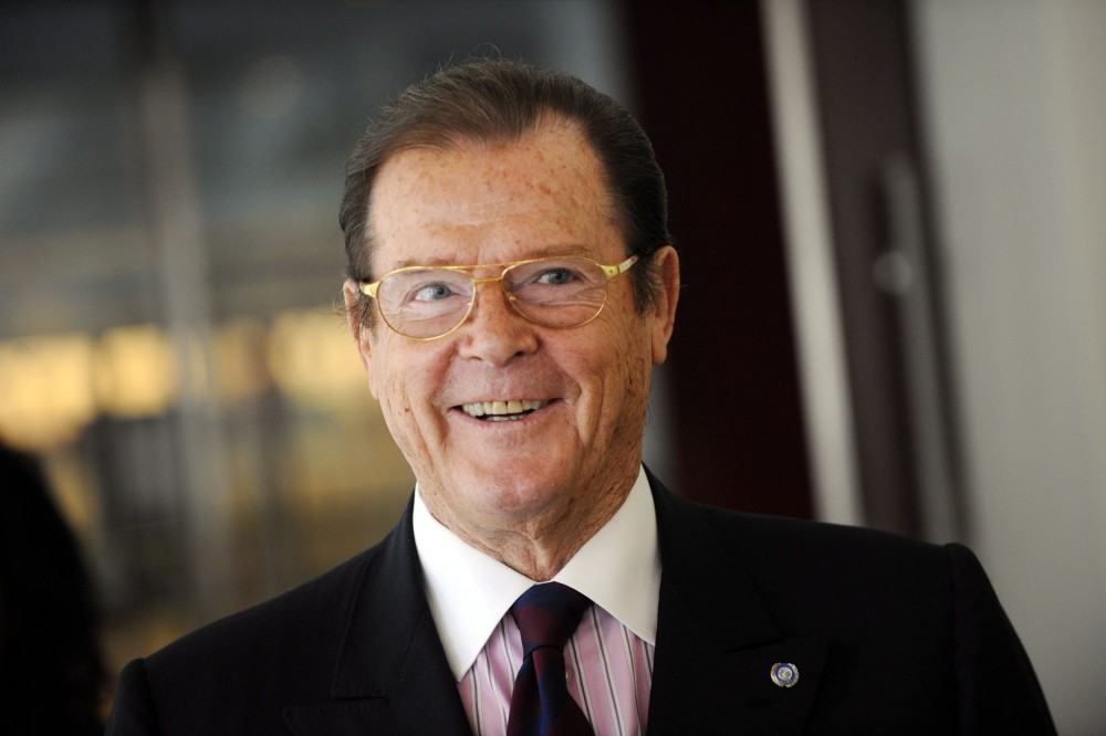 Screen Legend Sir Roger Moore Passes Away | Filmoria